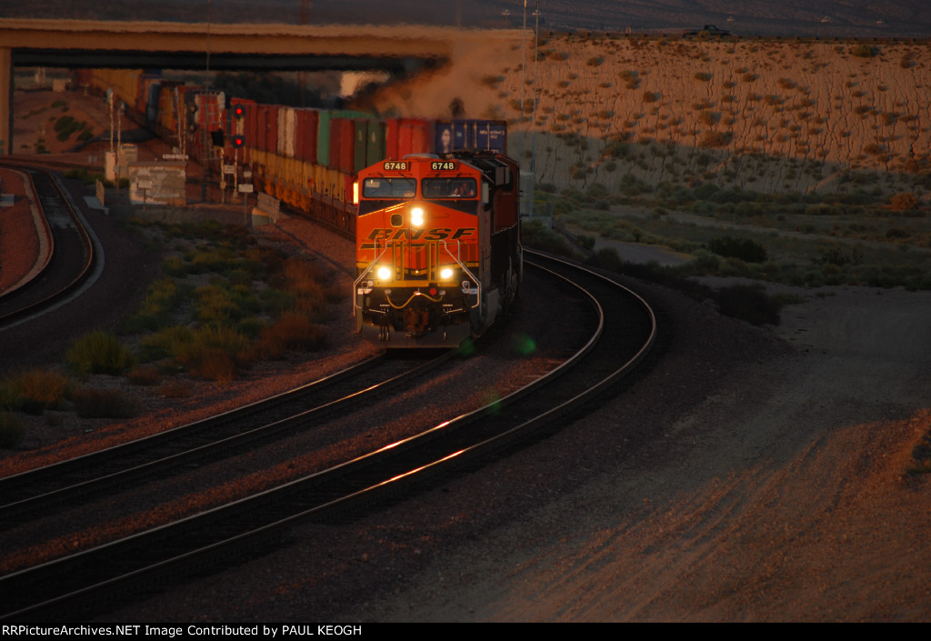BNSF 6748 Leads a Hot Westbound Z Train into a Glorious California Sunset towards LA!!!